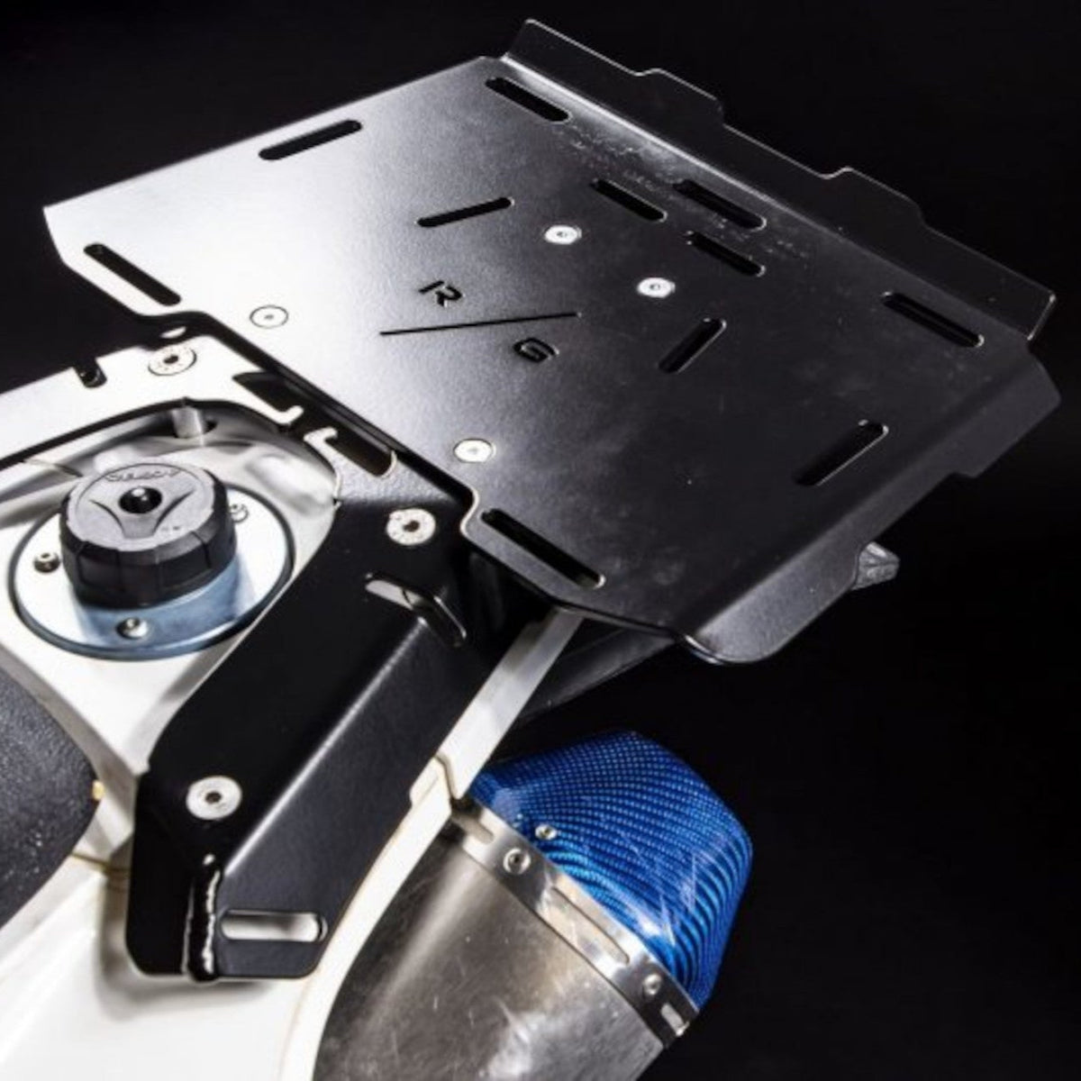 RADE-GARAGE® Rear Rack Husqvarna 701 KTM 690 GasGas 700 — FuelDongle.es®